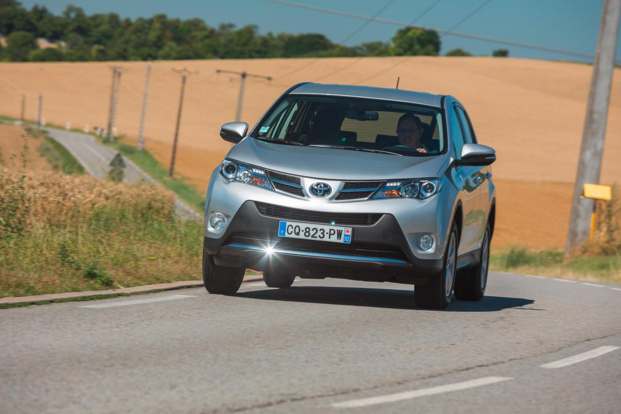 Photo 12 - Le Toyota RAV4 de quatrième génération (2013-2018). - Toyota RAV4. De pionnier à ...