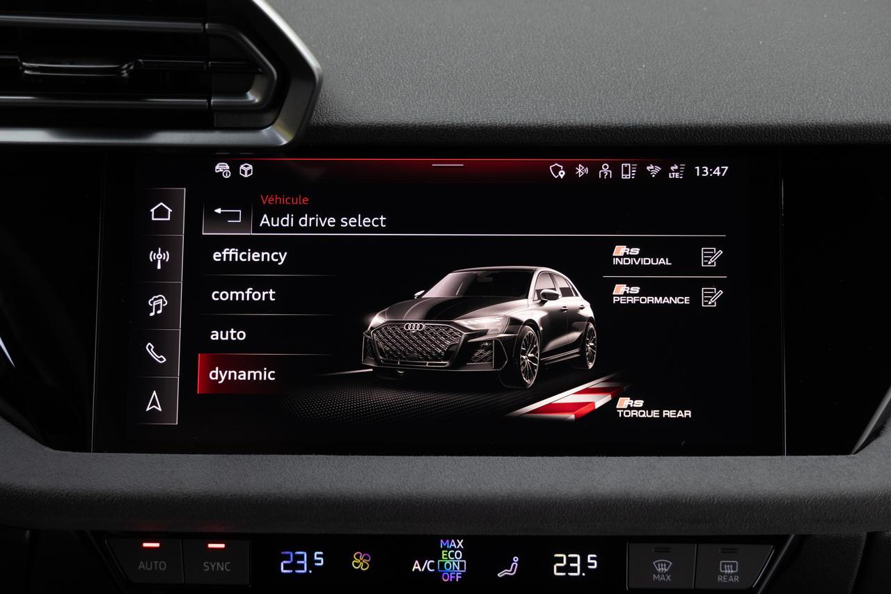 Photo 14 - Audi RS3 Drive select - Essai Audi S3 vs RS3 (2025). Le ...