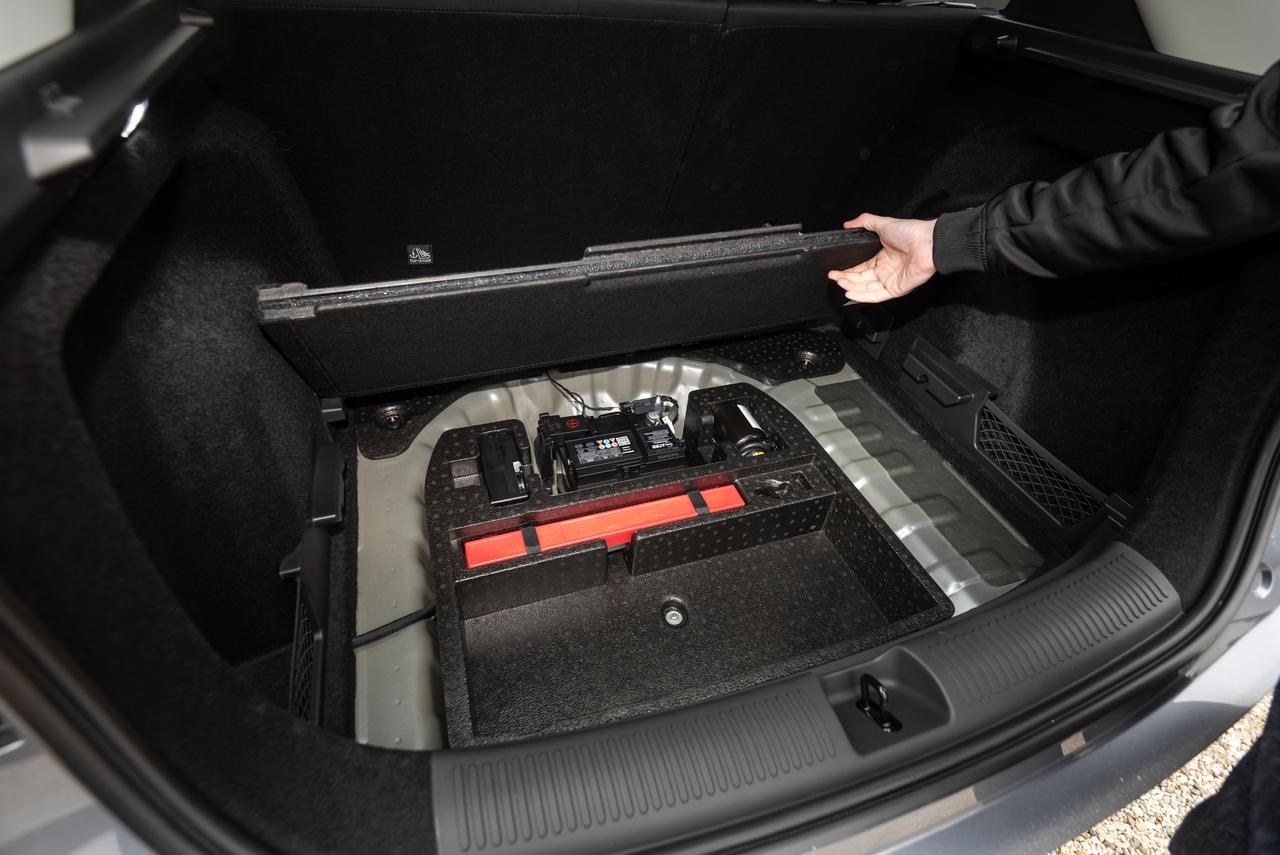 Photo 25 - batterie MG ZS hybride - Essai MG ZS (2024). Notre avis sur ...