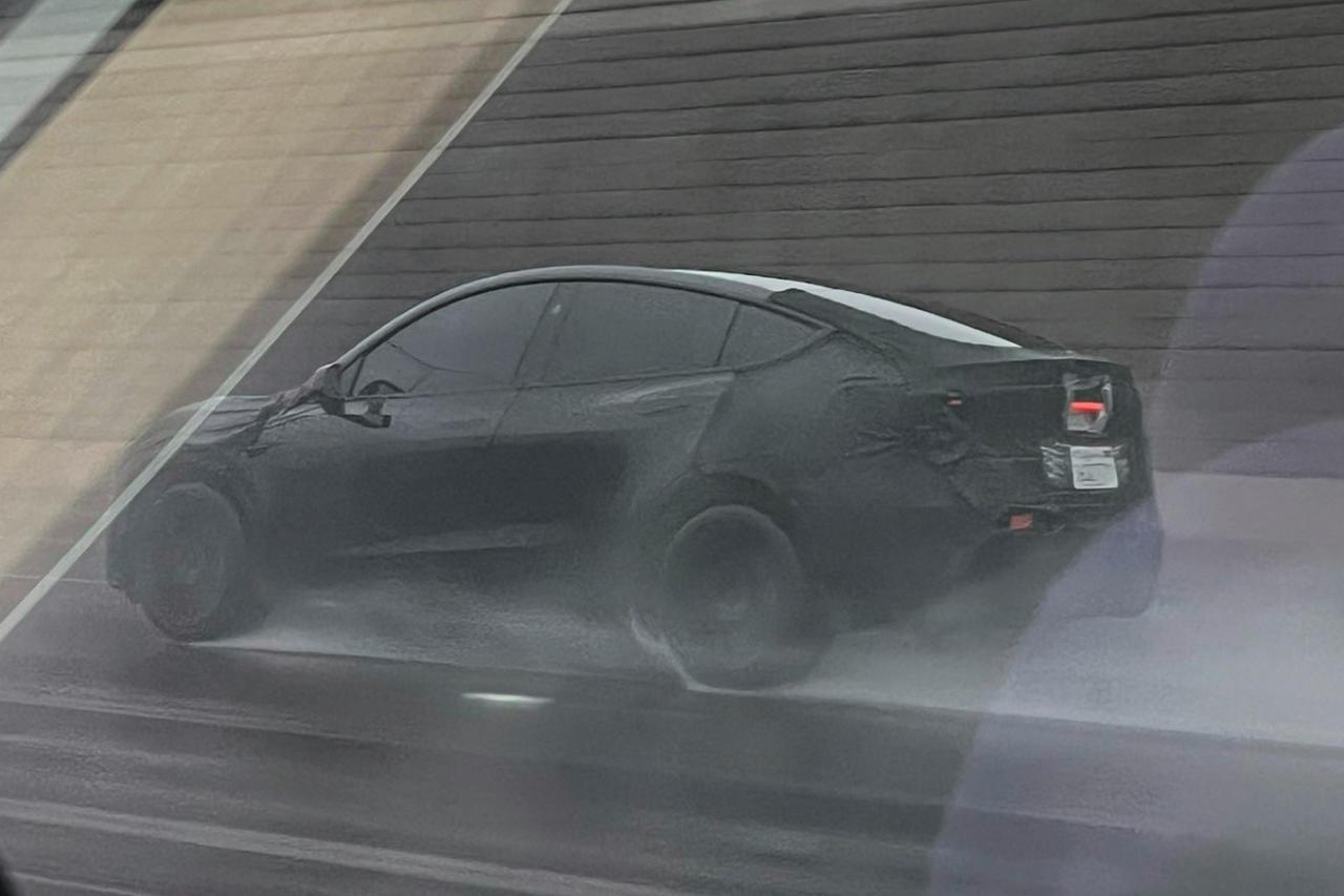 Diaporama et photos - Tesla Model Y (2025). Dernières images et infos ...