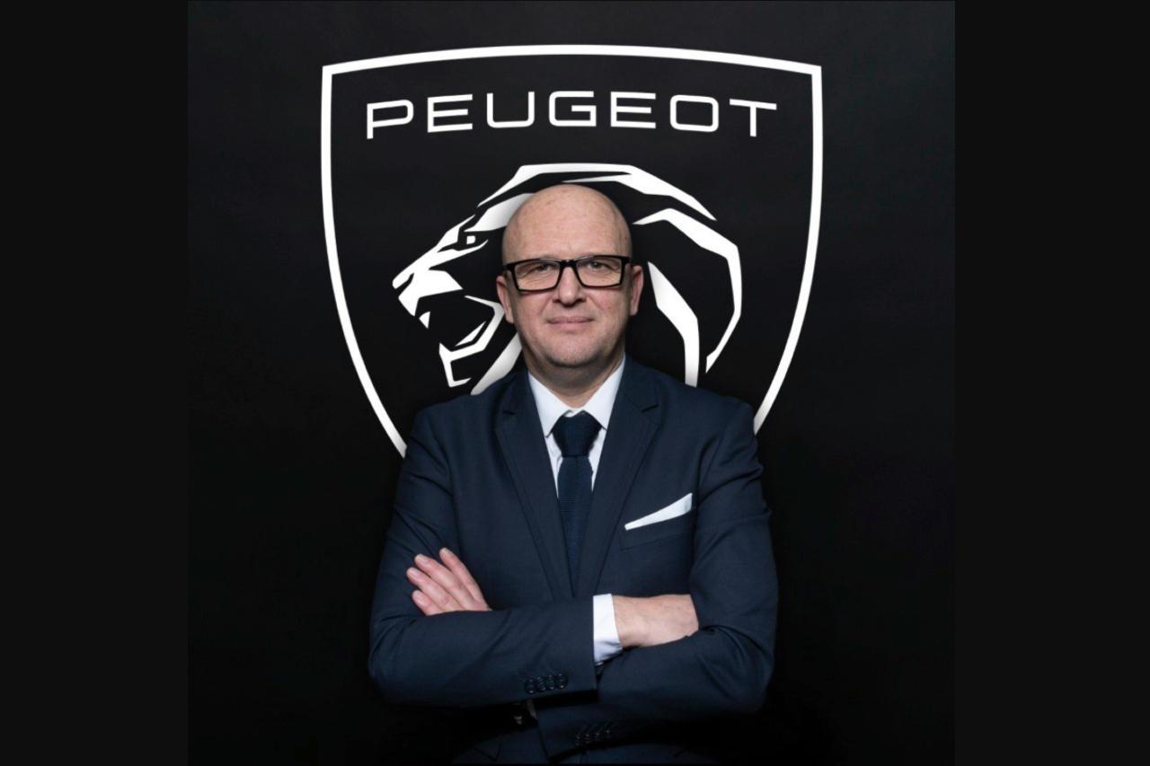 Photo 1 - Lionel Ehrhard directeur de Peugeot France - Le nouveau ...