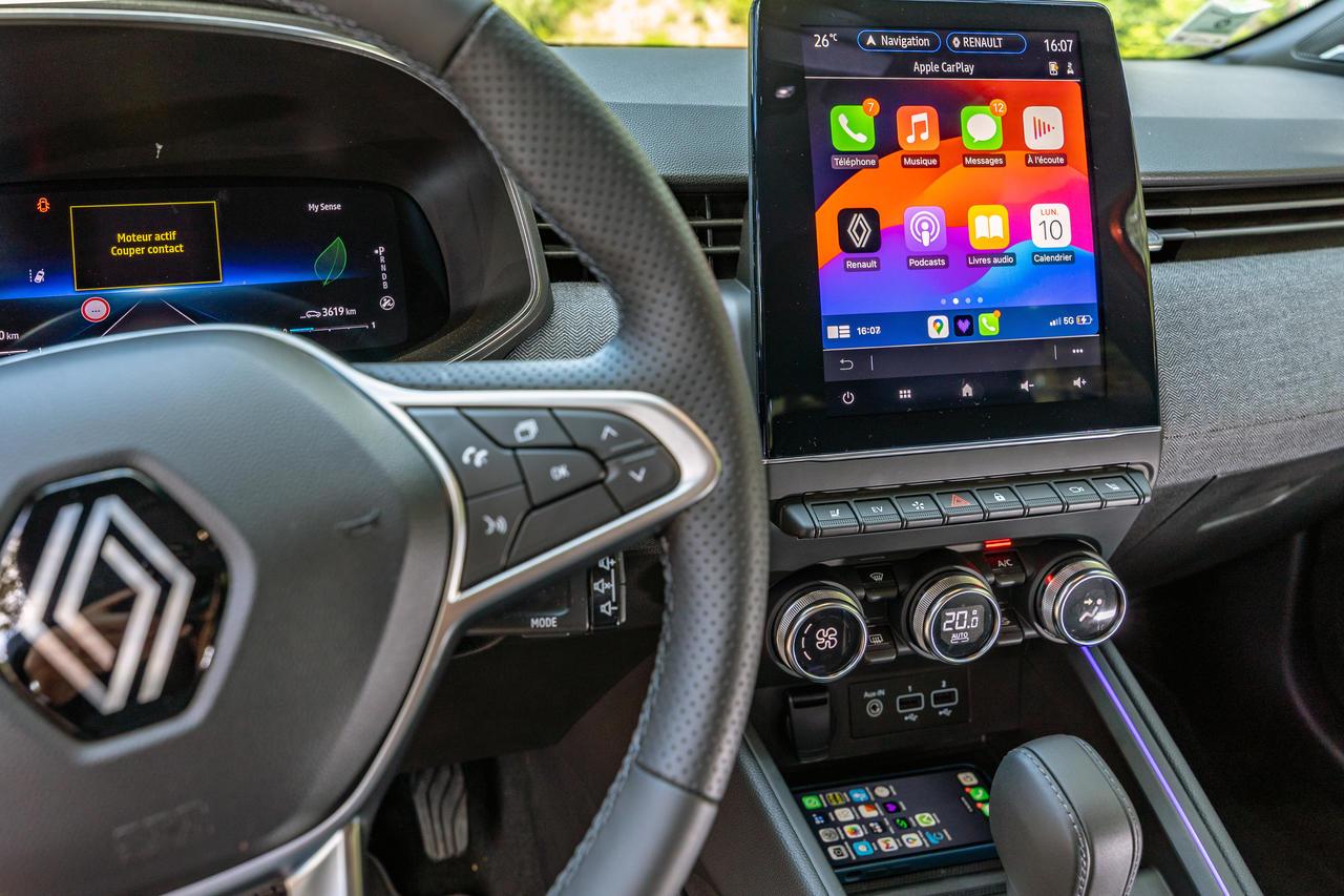 Photo 29 - multimedia clio - Essai MG3 hybride : premier comparatif ...