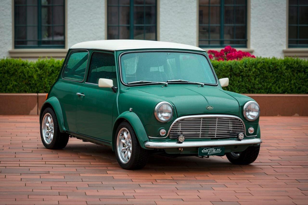 Mini Cooper JCW (2025) : deux éditions uniques Deus Ex Machina ...