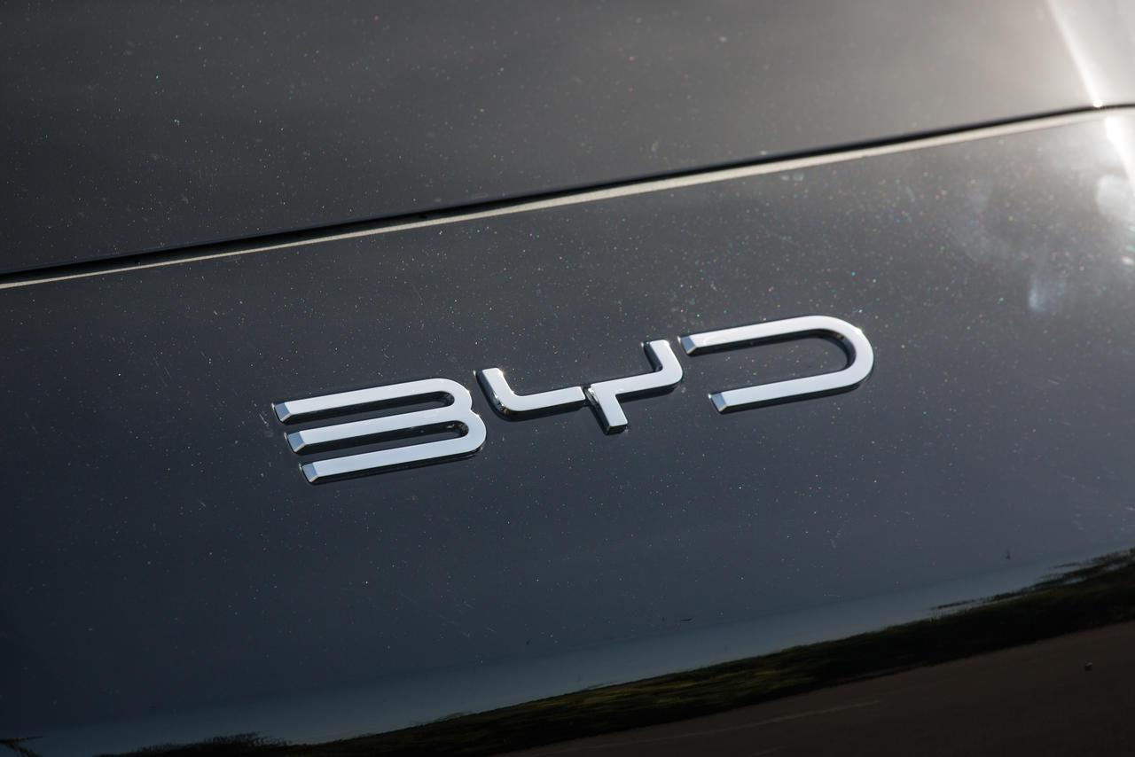 Photo 3 - BYD logo - Ventes mondiales des constructeurs : Toyota reste ...