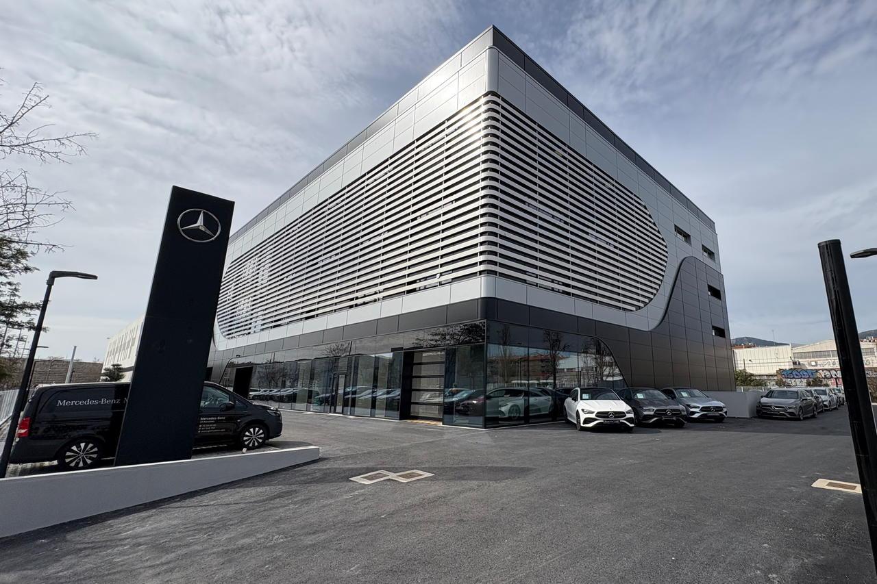 Mercedes-Benz. Les groupes de distribution LG et RCM ouvrent de ...