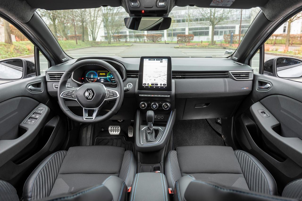 Photo 9 - interieur Clio Esprit Alpine 2025 - Guide d'achat. Toutes les ...