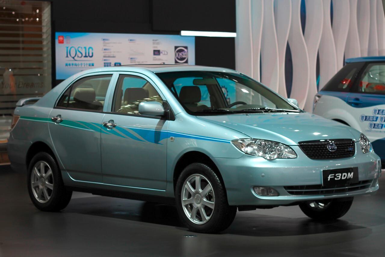 Photo 6 - La BYD F3DM fut la première voiture hybride rechargeable de ...