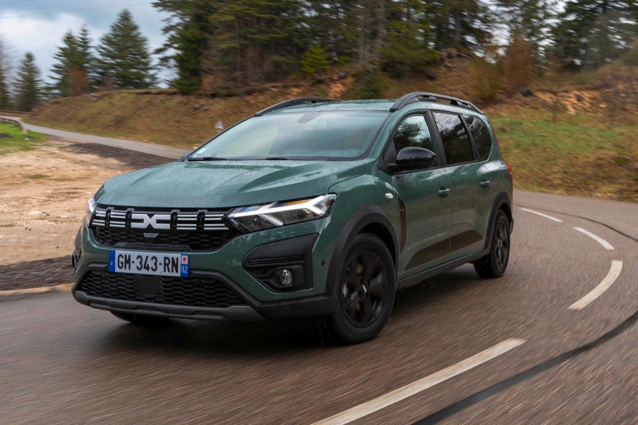 Nouveau Dacia Duster (2024). On a testé le Pack Sleep qui transforme le ...