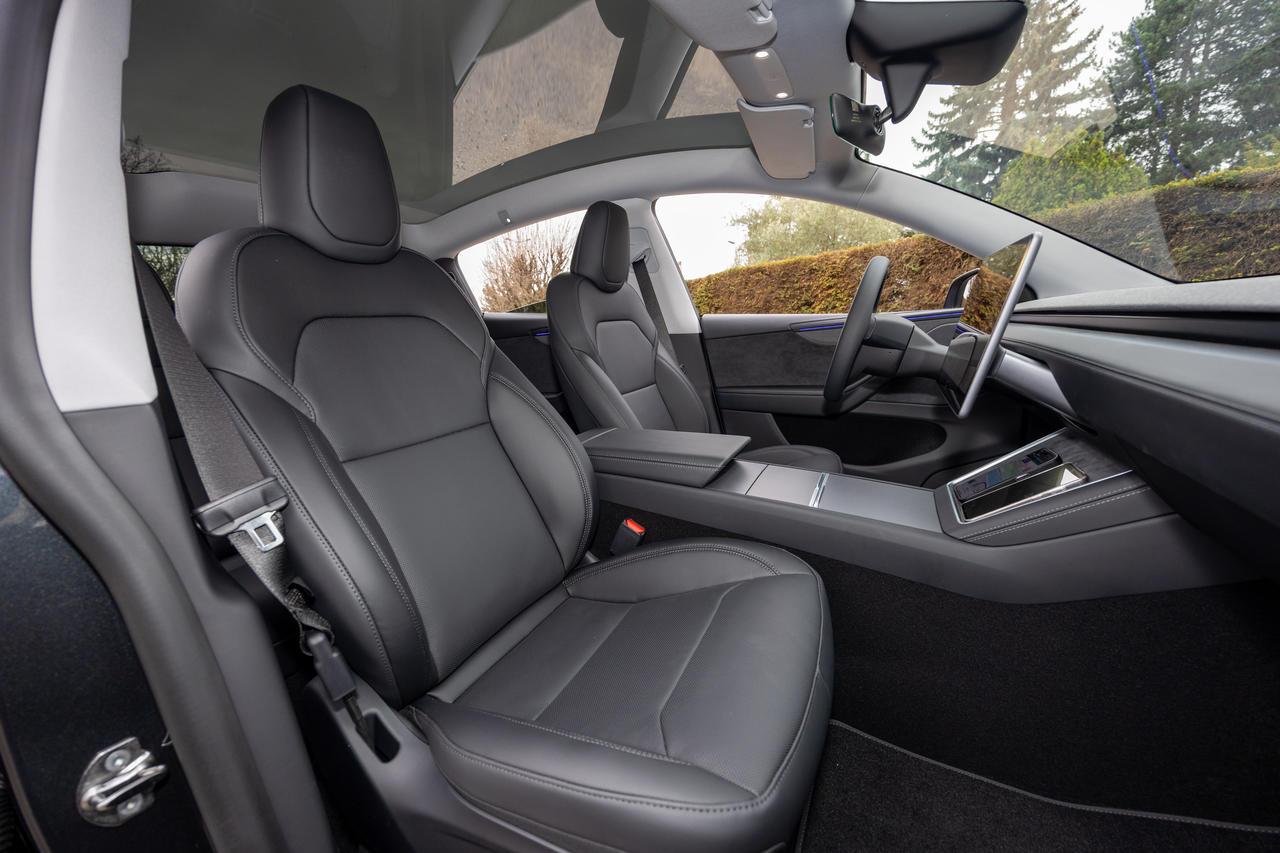 Photo 17 - Tesla Model Y 2025 siège - Essai Tesla Model Y restylé (2025 ...