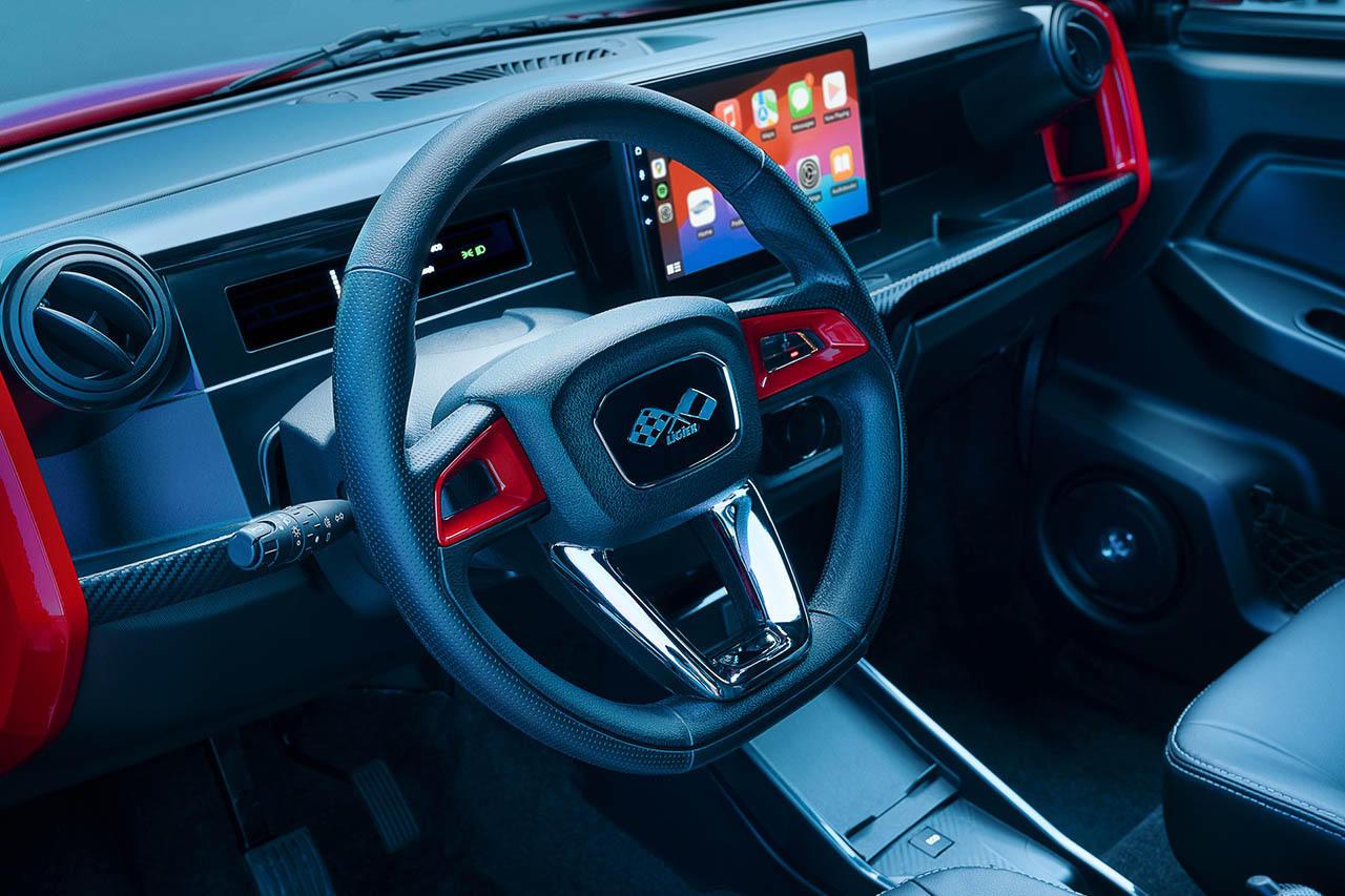 Photo 3 - L'intérieur de la Ligier MyLi. - Prix Ligier JS50 et MyLi ...