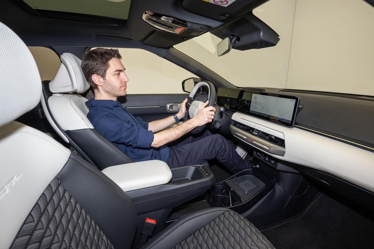 Photo 15 - La présentation intérieure est soignée. - Kia EV4 (2025 ...