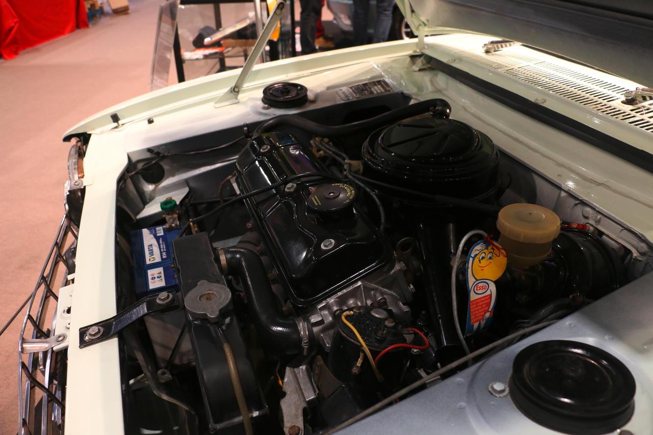 Photo - Peugeot 204 Rétromobile 2025 - Rétromobile 2025. Les temps ...