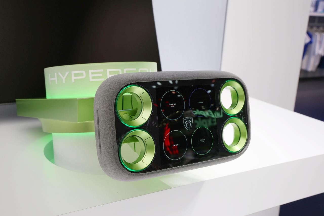 Photo 23 - La future Peugeot 208 inaugurera le volant Hypersquare ...