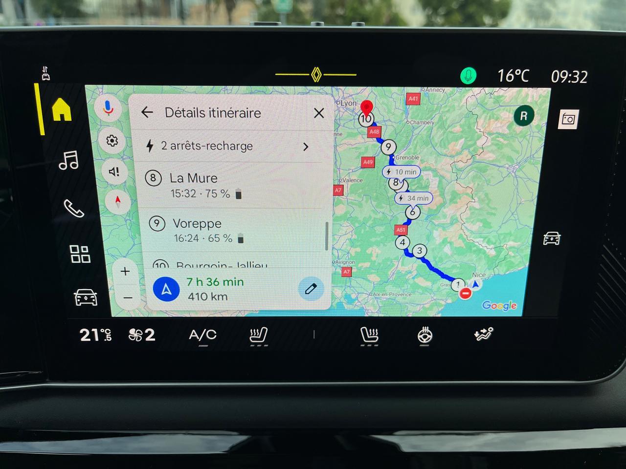 Photo 4 - renault 5 electrique planificateur - Essai Renault 5 (2024) : notre avis après 1 000 ...