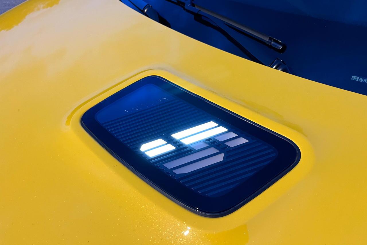 Photo 15 - renault 5 electrique logo 5 - Essai Renault 5 (2024) : notre avis après 1 000 km au ...