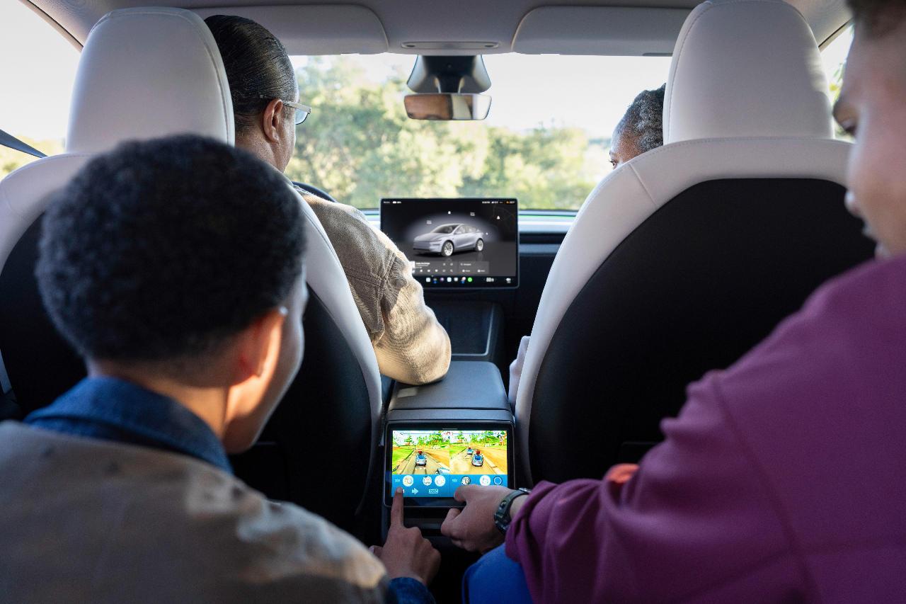 Tesla Model Y restylé (2025). Le SUV électrique nous ouvre ses portes