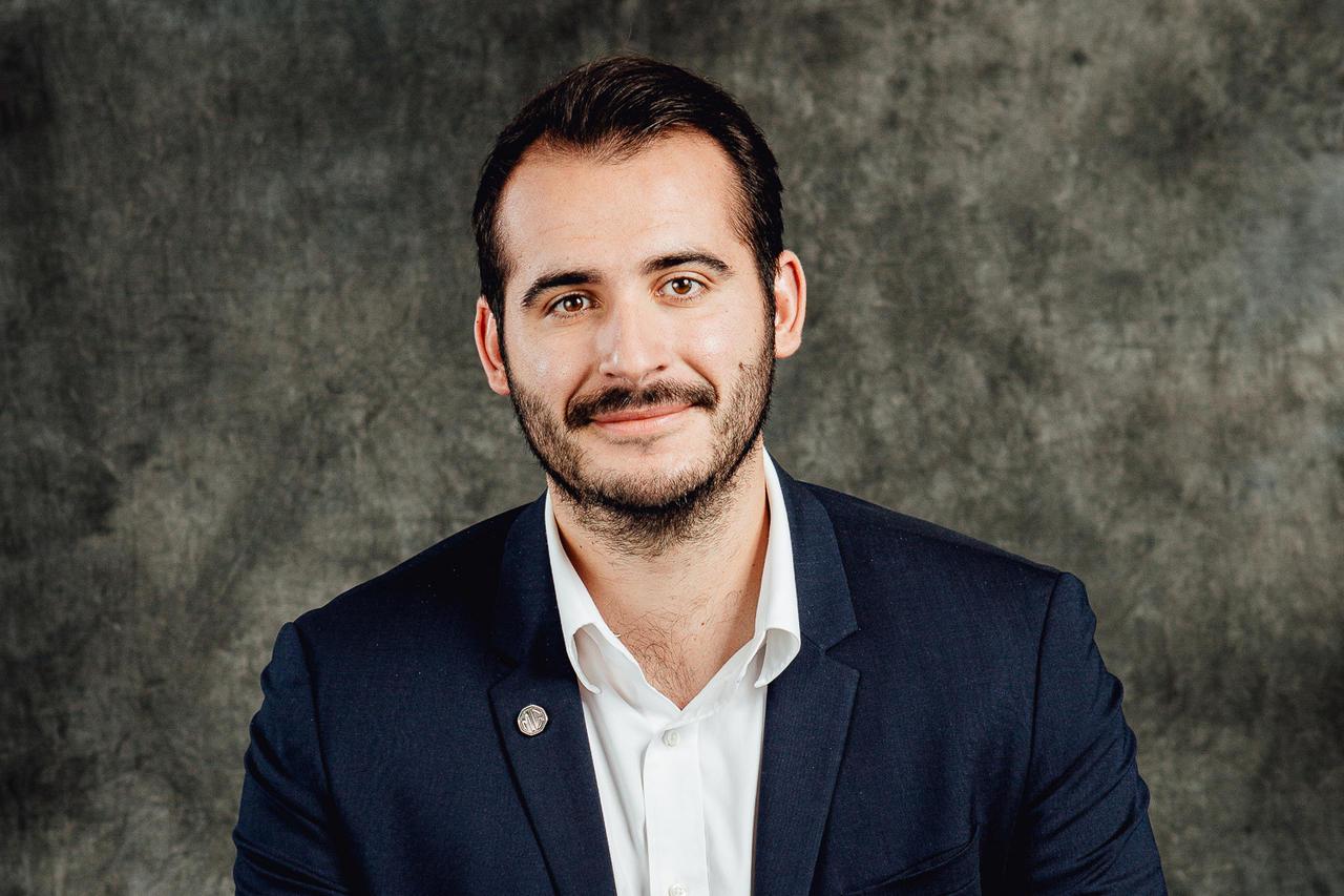 Photo 6 - Camille Caux, responsable marketing produit chez MG France ...