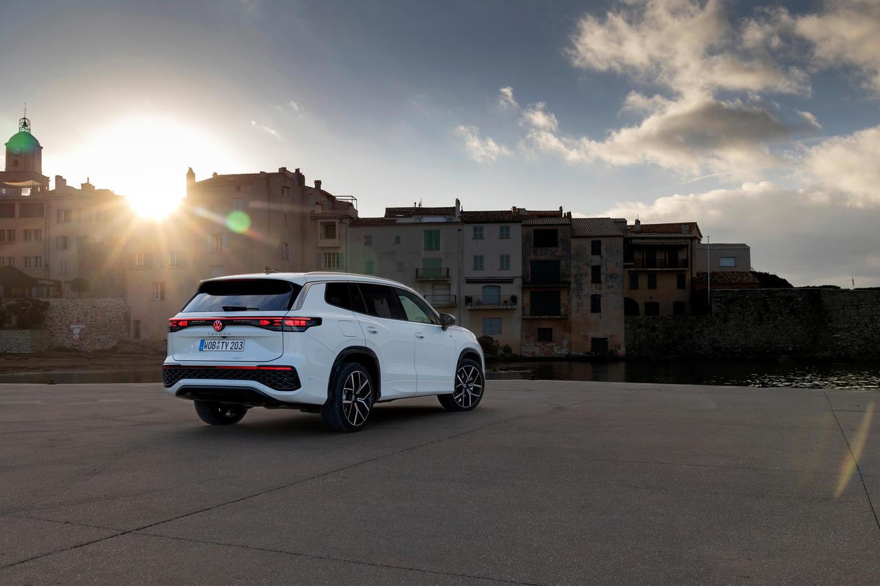 Photo 9 - volkswagen tayron 2025 r-line prix - Essai Volkswagen Tayron ...