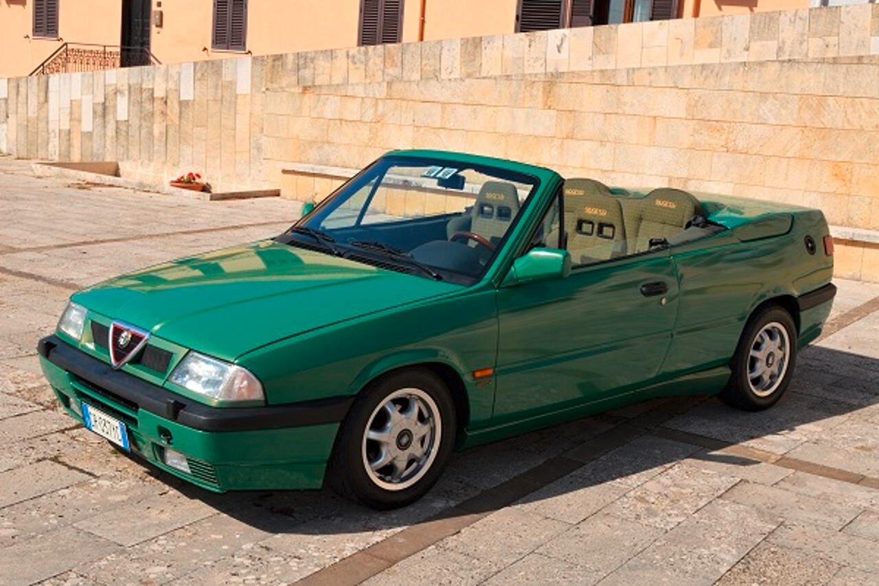 Photo 1 - Cette Alfa Romeo 33 cabriolet est un modèle unique ...