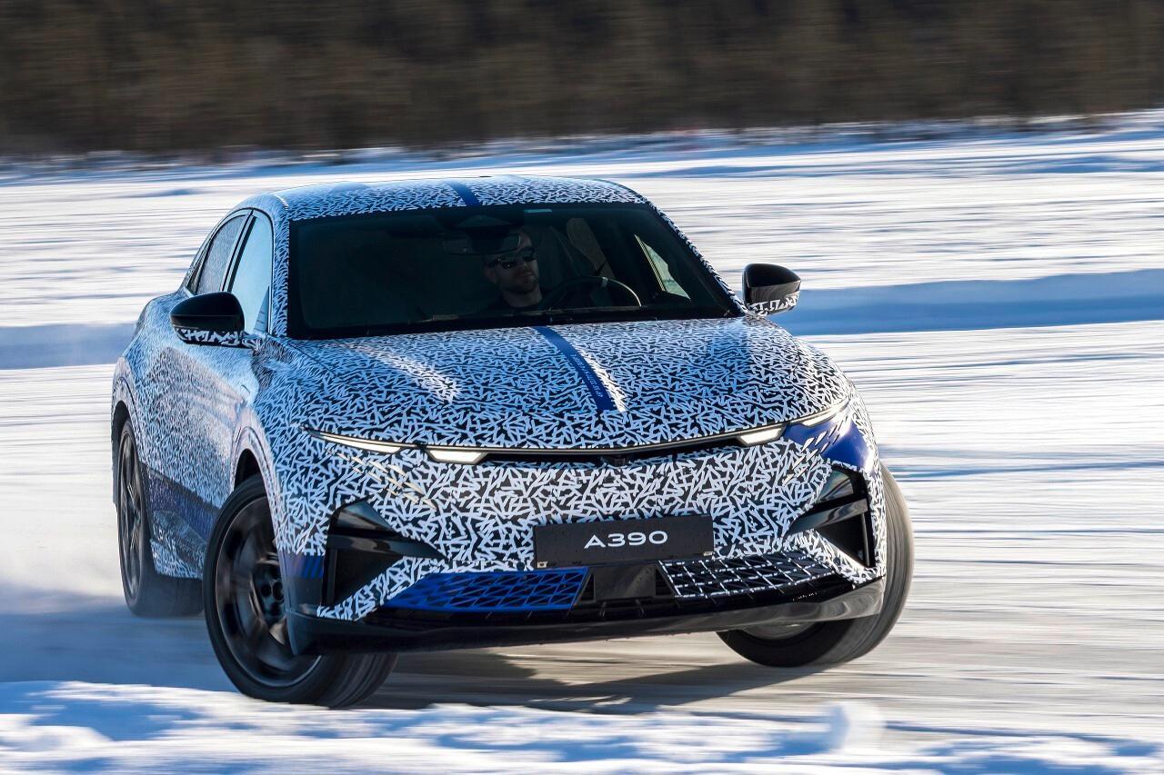 Alpine A390 (2025). Premières photos et nouveaux détails sur le ...