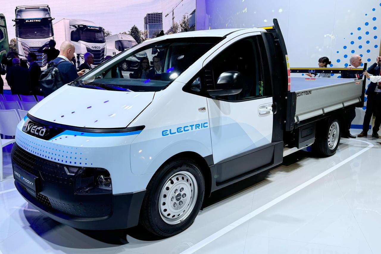 Photo 5 - iveco emoovy groupe hyundai salon iaa transportation hannovre ...