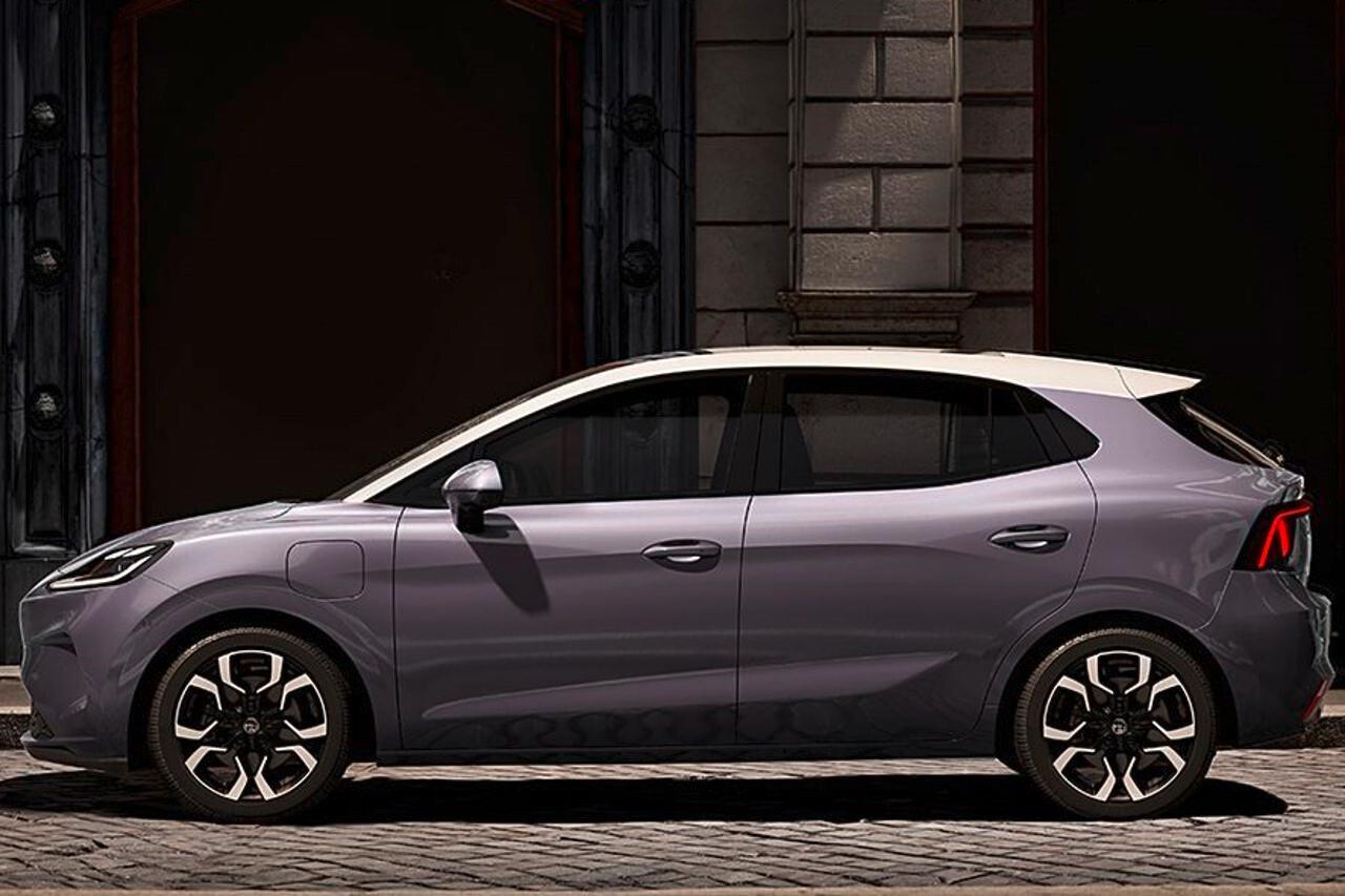 Photo 2 - Cette MG4 est plus grande et plus arrondie que celle que nous connaissons. - MG4 (2025 ...