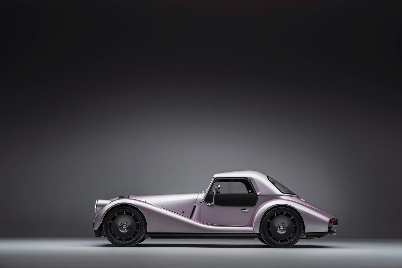 Photo 9 - Le toit rigide pèse 19,7 kg et permet de gagner 10% en ...