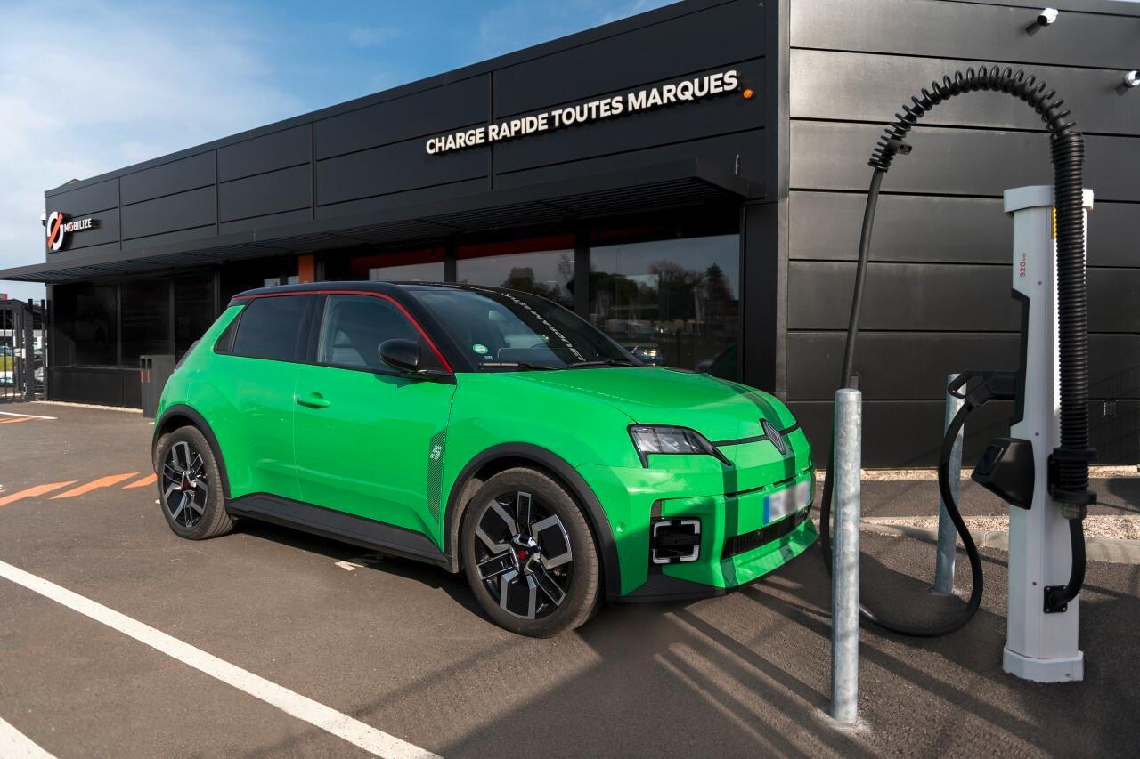 Mobilize Fast Charge. Renault déploie ses bornes de recharge en Europe