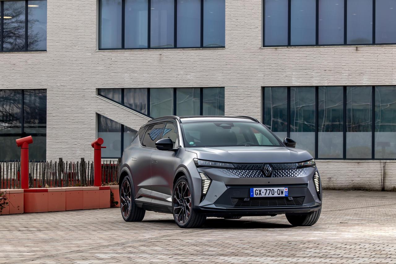 Photo 4 - renault scenic electrique - Certificats d’économie d’énergie ...