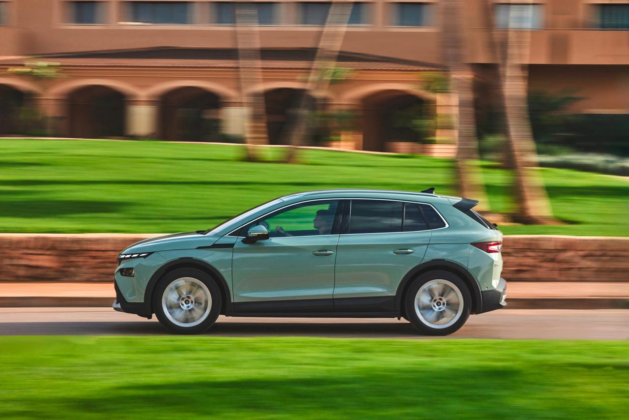 Essai Skoda Elroq (2024). Un SUV électrique compact plein de bon sens