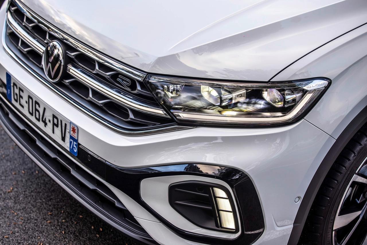 Photo 6 - Seuls 11% des clients ont commandé les projecteurs Matrix LED ...