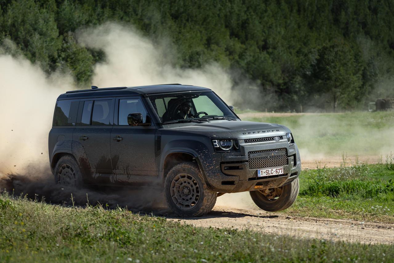 Photo 6 - Land Rover Defender Octa Drift - Essai Land Rover Defender ...