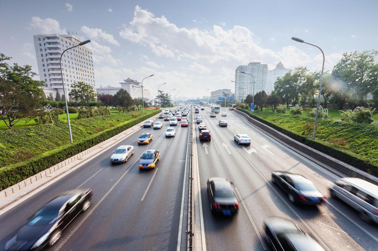 Photo 1 - autoroute six voies - Les ventes mondiales de véhicules neufs ...