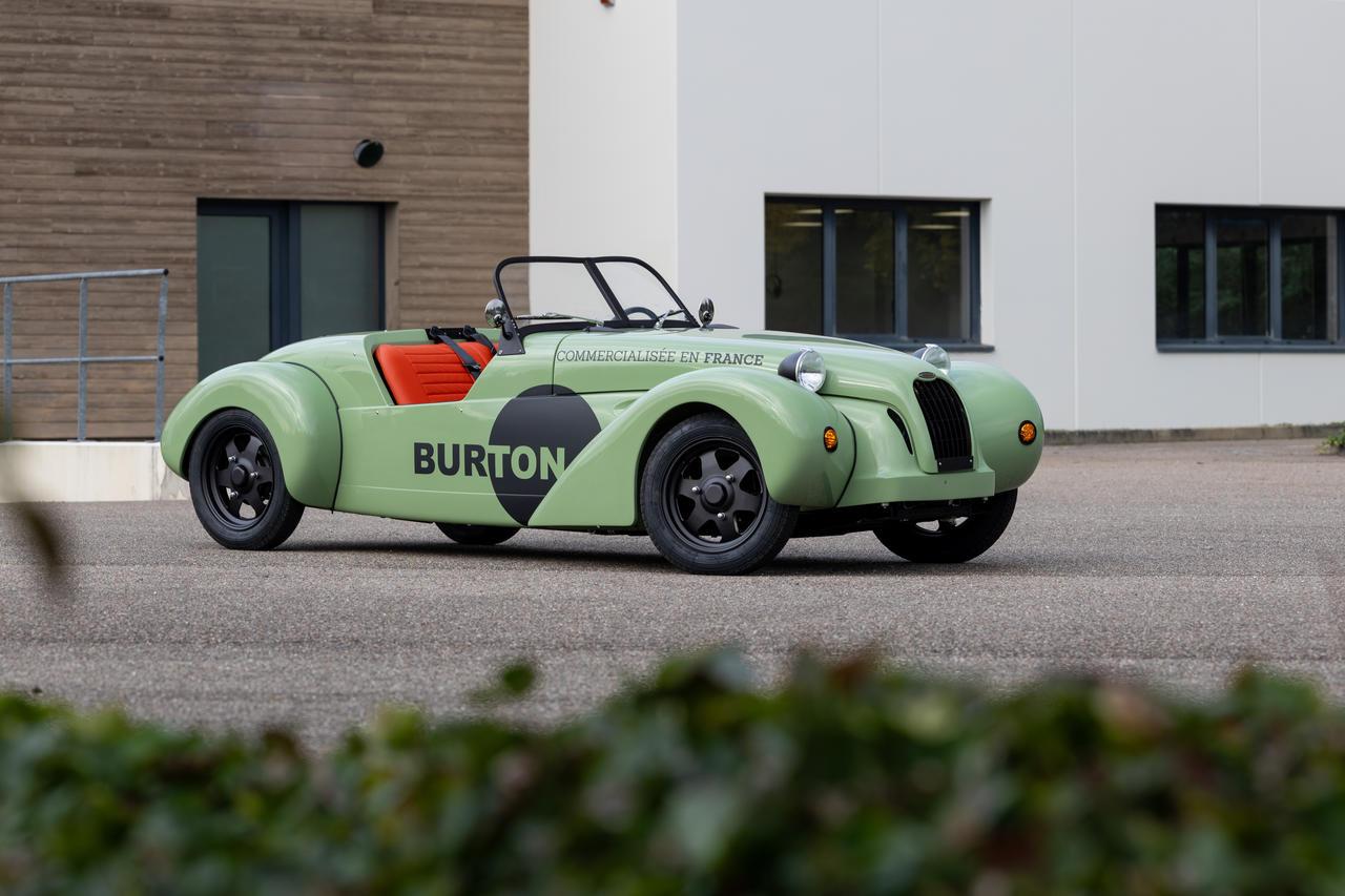 Essai vidéo Citroën 2CV roadster. On a testé la craquante 2CV Burton