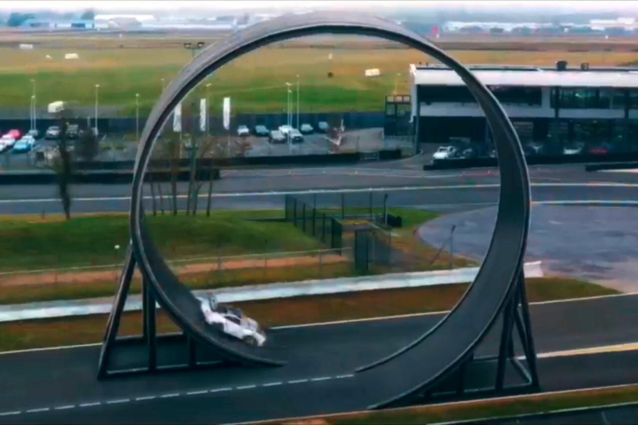 Photo 16 - Le circuit du Mans fait sa révolution en se dotant d'un looping. - Les meilleurs (et ...