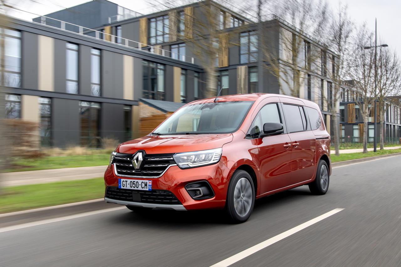 Malus écologique 2025 : les modèles Renault impactés par la taxe CO2 et le malus au poids