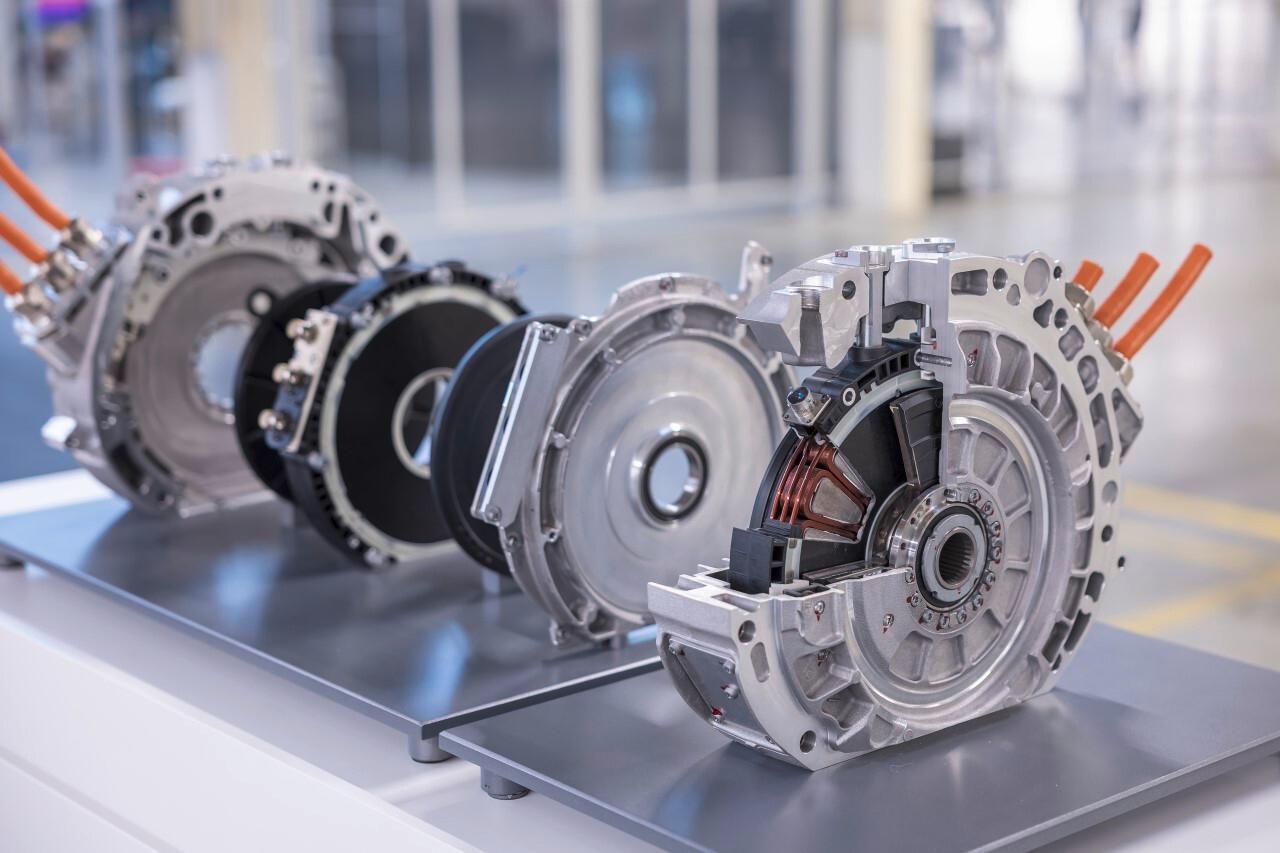 Photo 11 - La voitures inaugurera des moteurs Mercedes/Yasa à flux ...