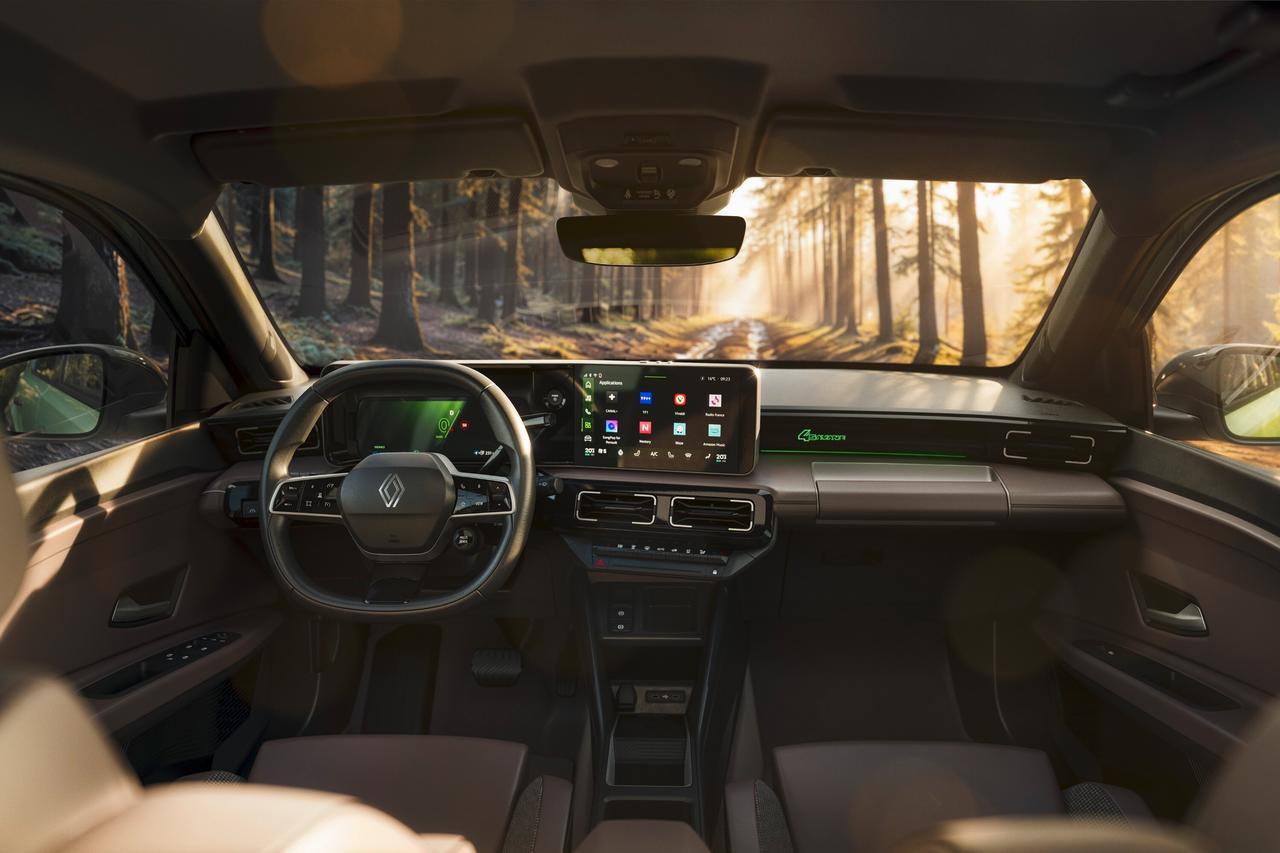 Photo 8 - La finition intérieure marron nous ramène dans les années ...