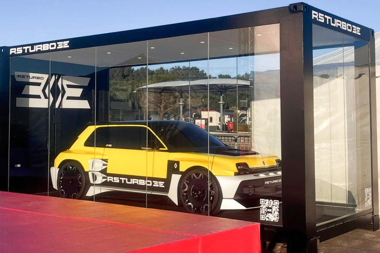 Photo 5 - La venue surprise de la R5 Turbo 3E à Roland Garros sera l ...