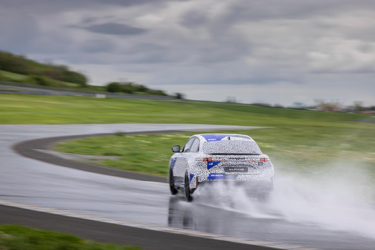 Essai Alpine A390 : nos premières impressions au volant