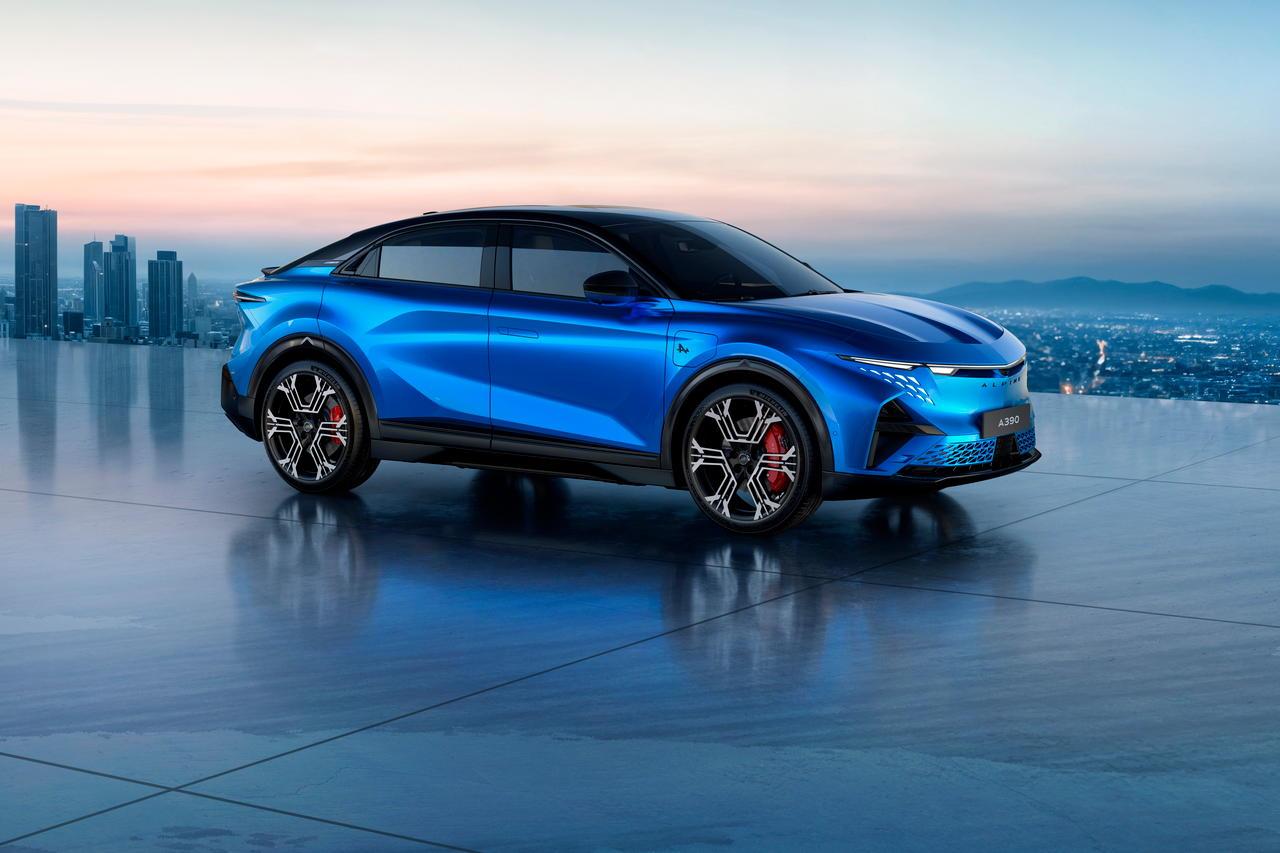 Nouvelle Alpine A390 (2025) : vidéo à bord et infos officielles de la ...