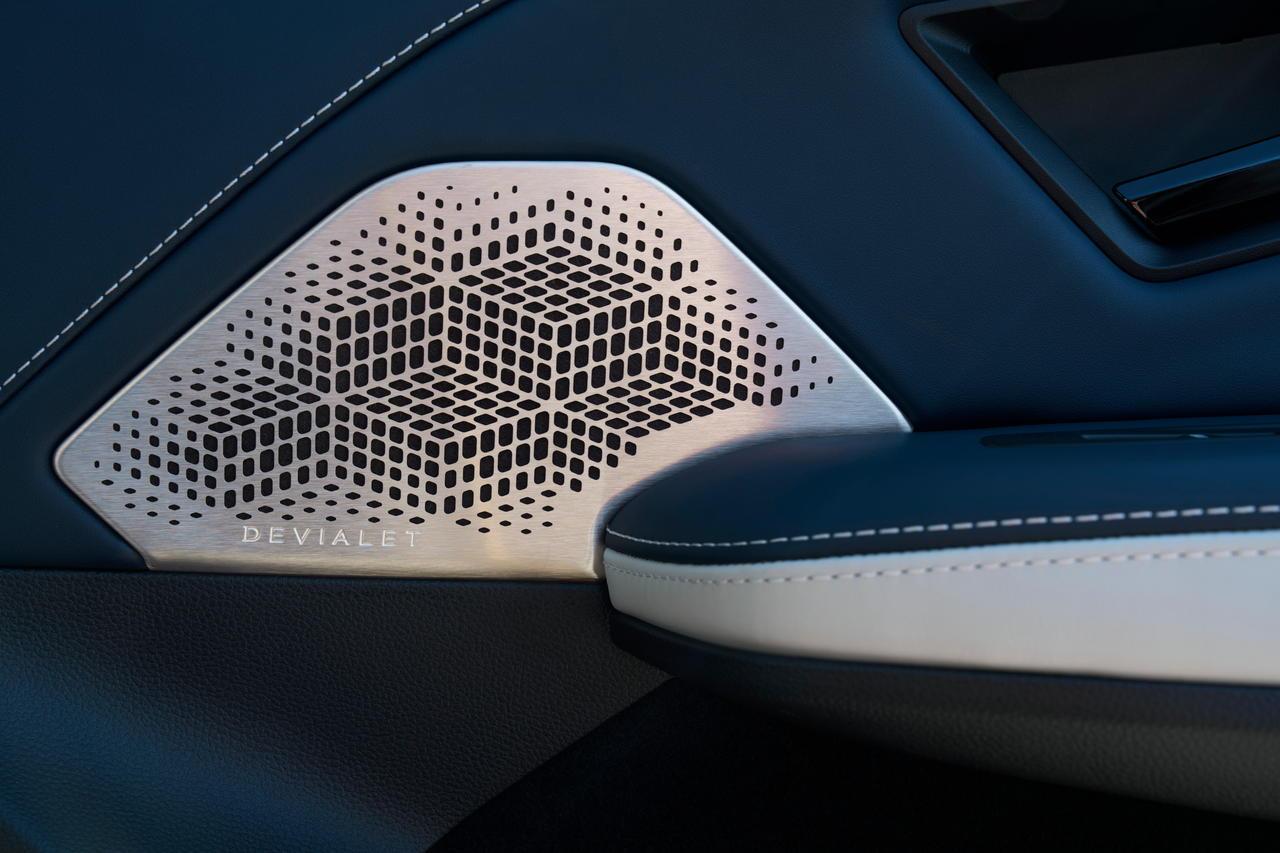 Photo 13 - Le système audio Devialet se compose de 13 haut-parleurs ...