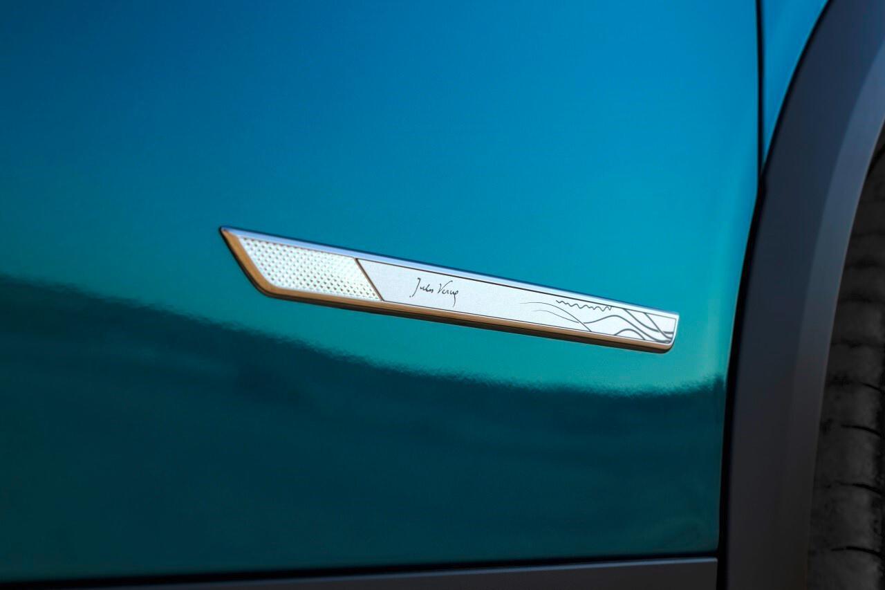 Photo 3 - Cette série spéciale se reconnaît notamment à ses badges ...