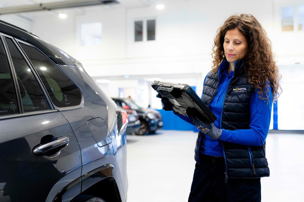 Photo 5 - Mondial Pare-Brise - Vitrage. La stratégie de Mondial Pare-Brise pour progresser face ...