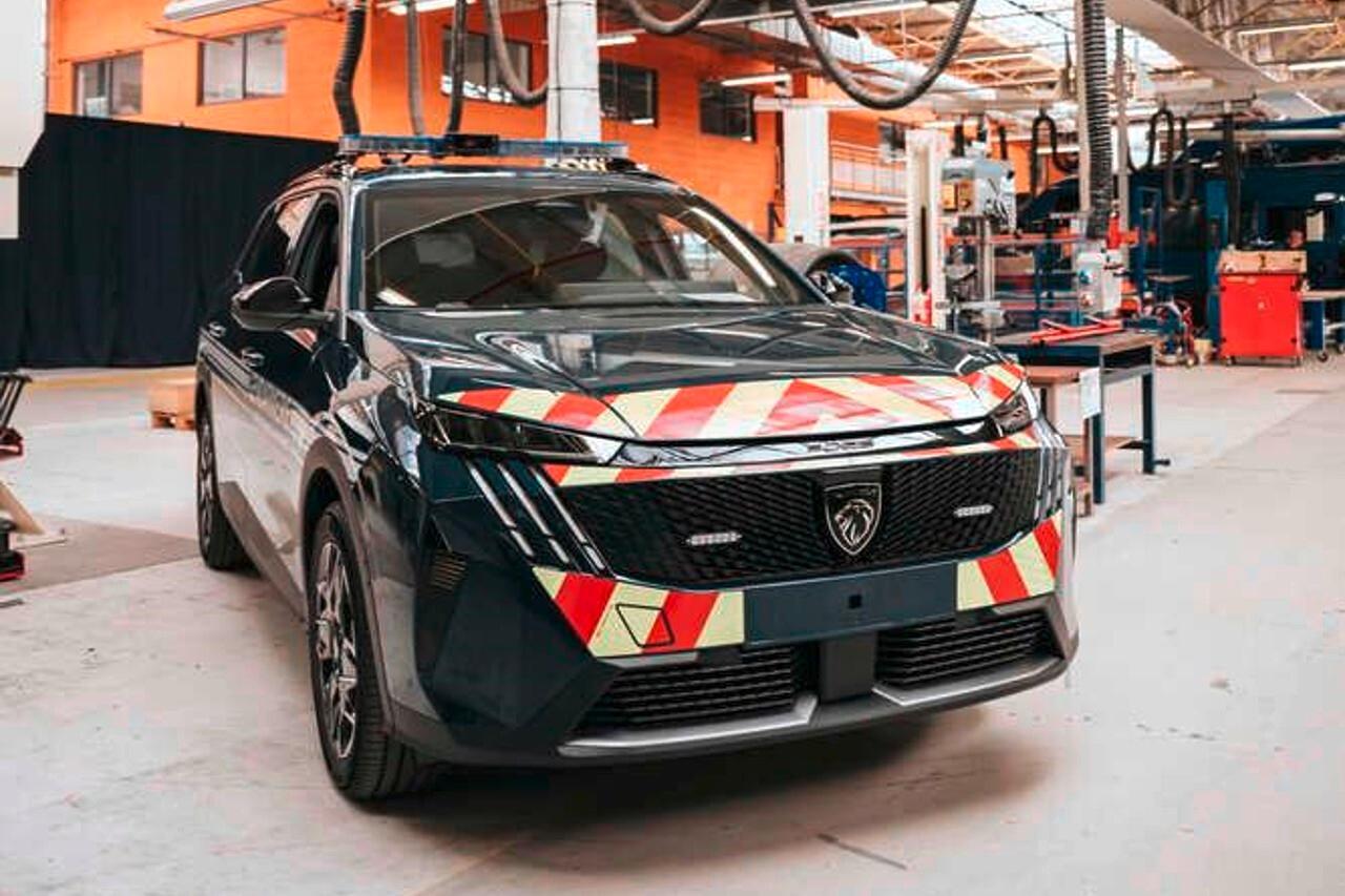 Voici le nouveau Peugeot 5008 équipé pour la police et la gendarmerie ...