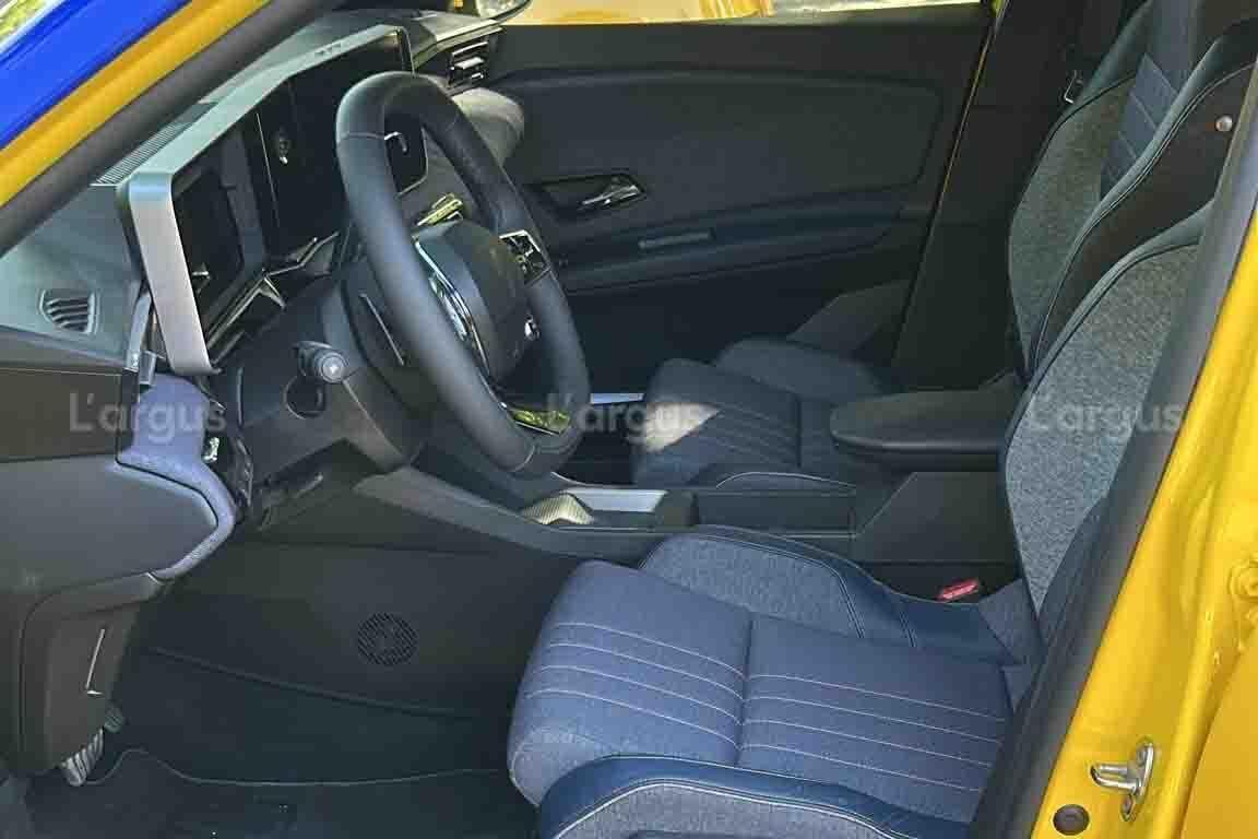 Scoop. Renault 4 La Poste (2025) : découvrez nos premières photos de la 4L commerciale