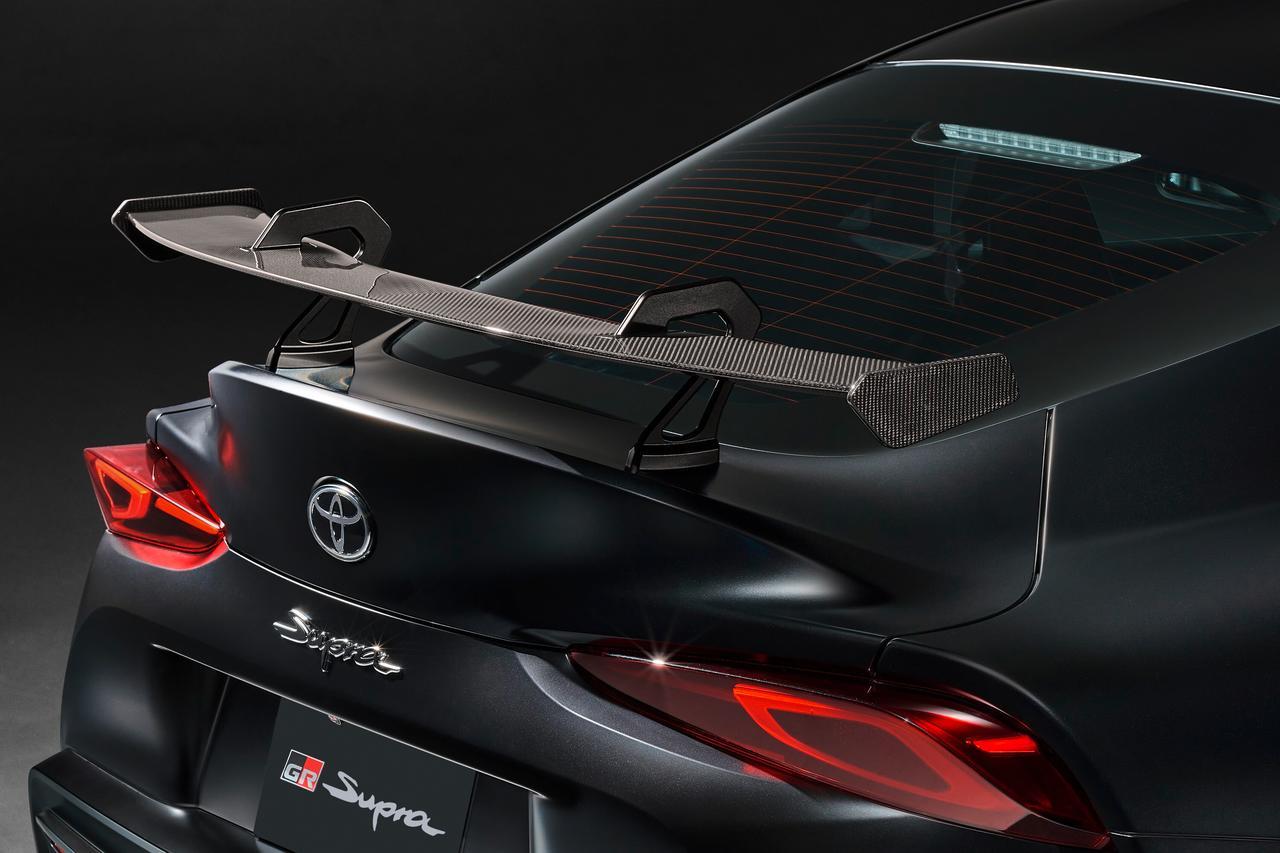 Photo 4 - La Final Edition est dotée d'un aileron en carbone façon col ...