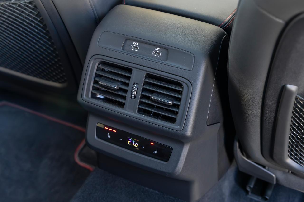 Photo 34 - audi q5 TDI 2025 vs BMW X3 20d - Essai comparatif : l'Audi Q5 TDI (2025) défie le BMW ...