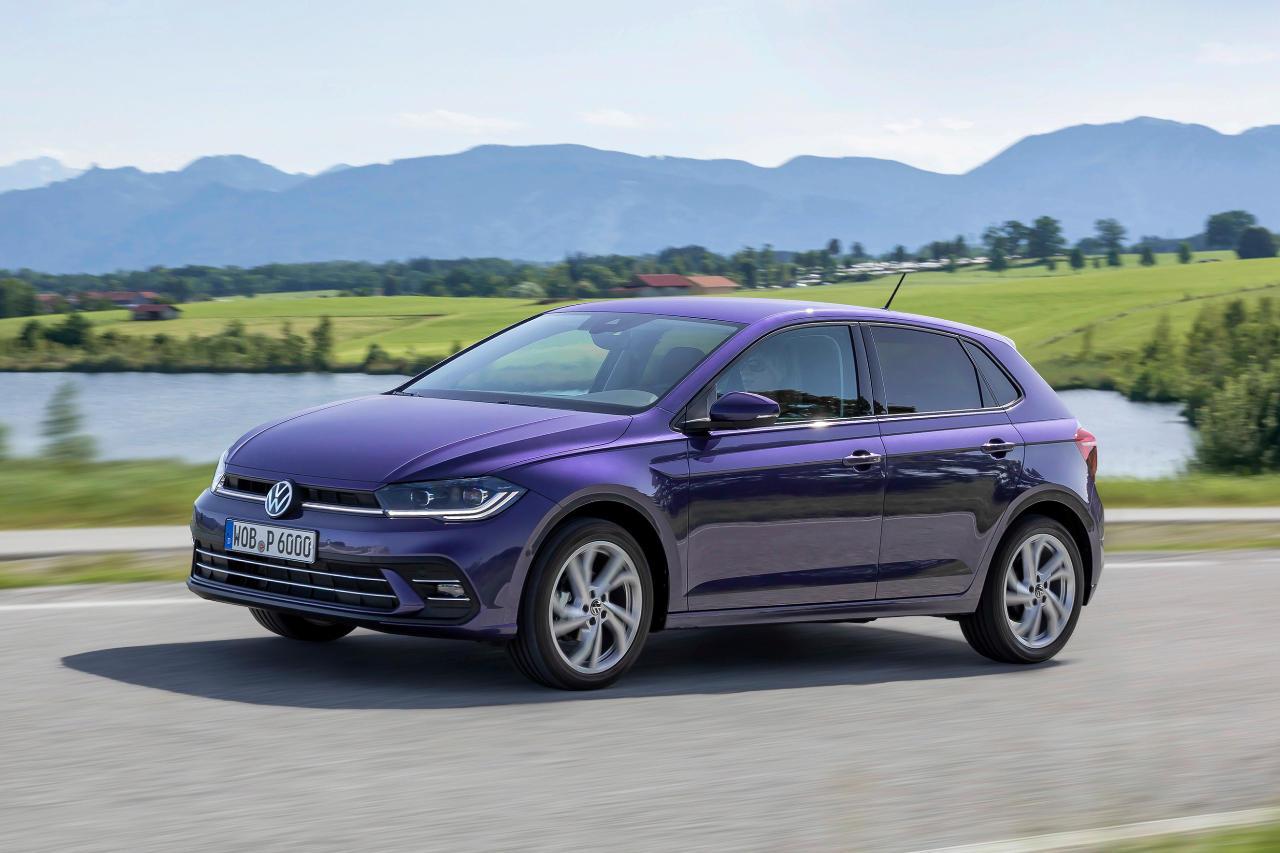 Volkswagen Polo 1.6 TDI BlueMotion Confortline / Renault Clio dCi 85 ...