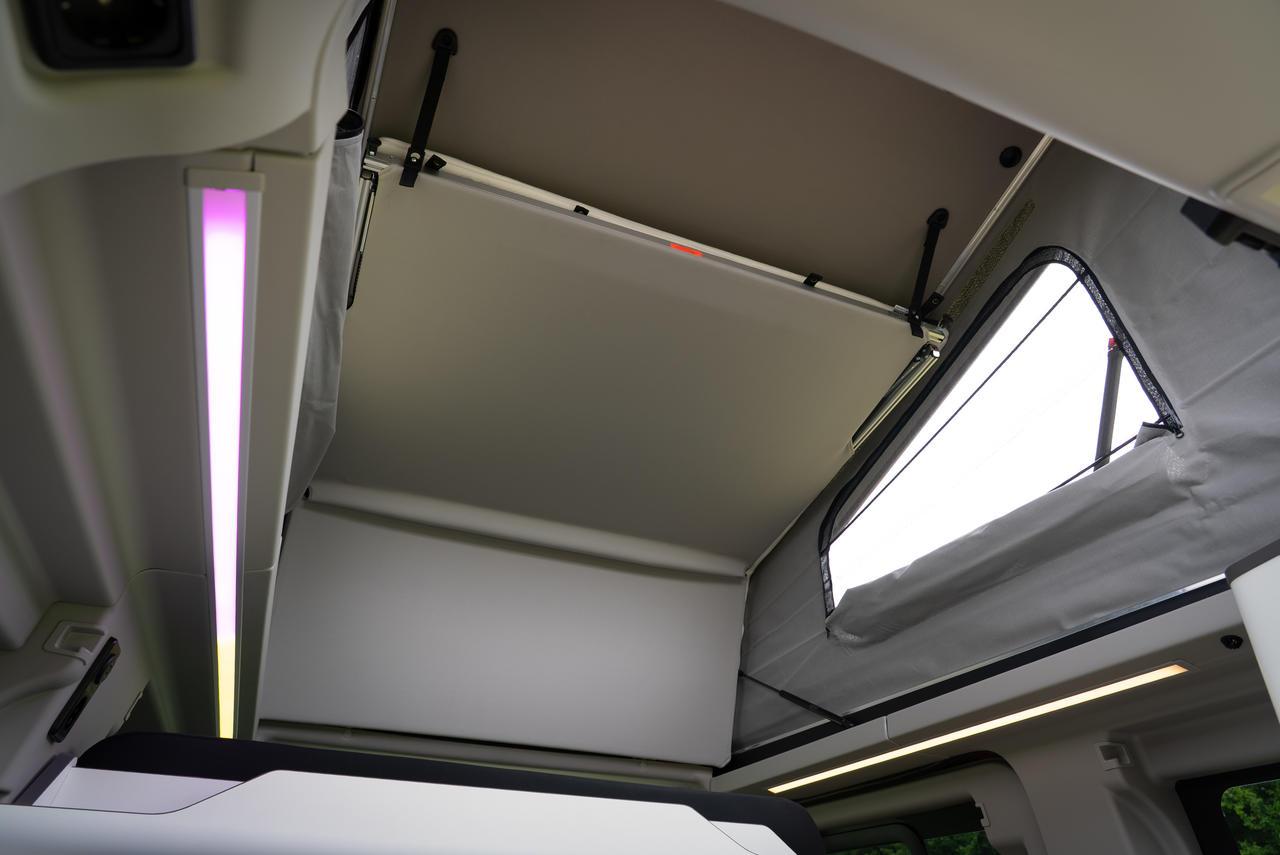 Photo 8 - Une fois le toit relevable déplié, on profite d'une belle ...